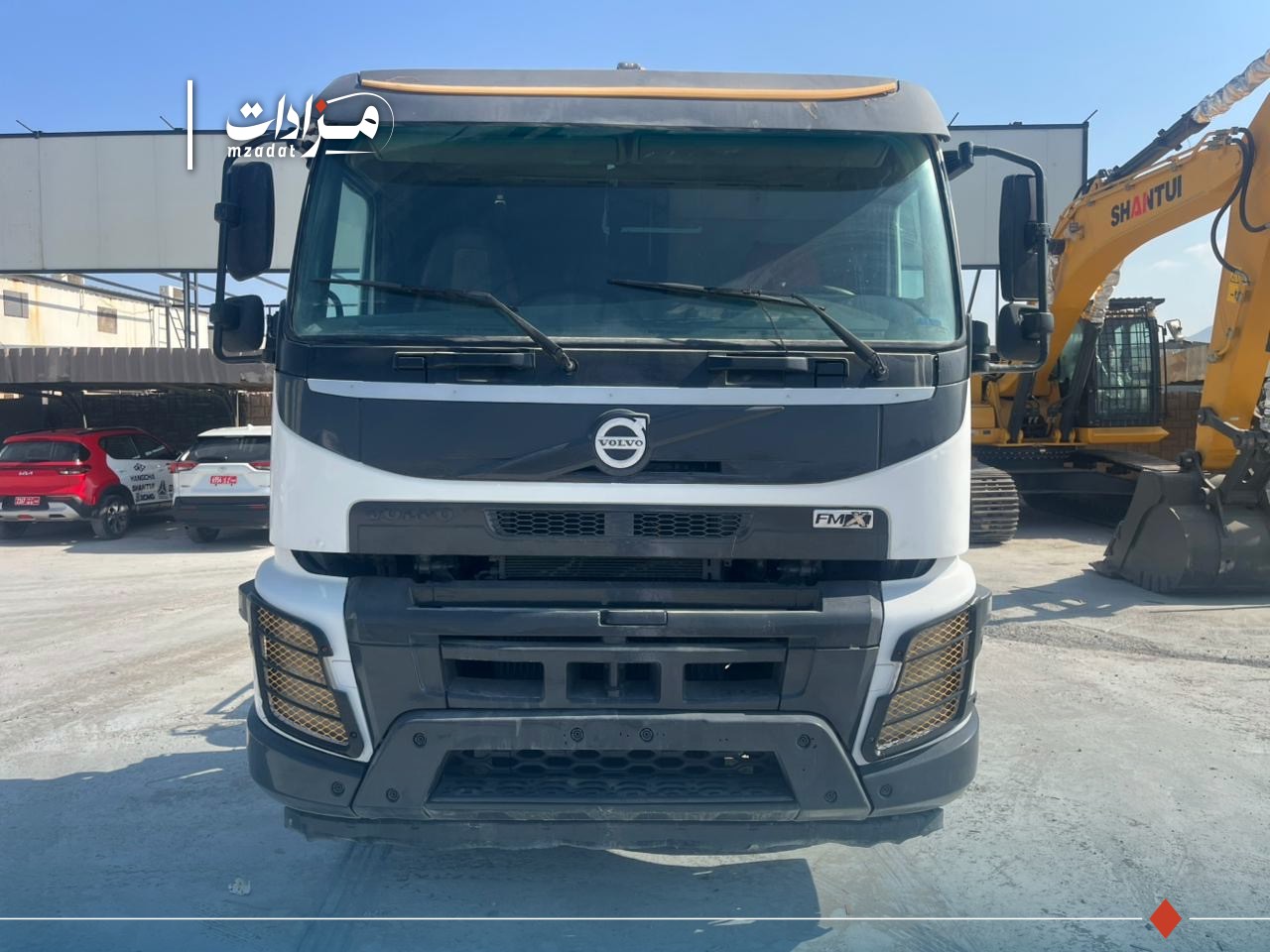 Volvo Prime mover Trucks - Mzadat